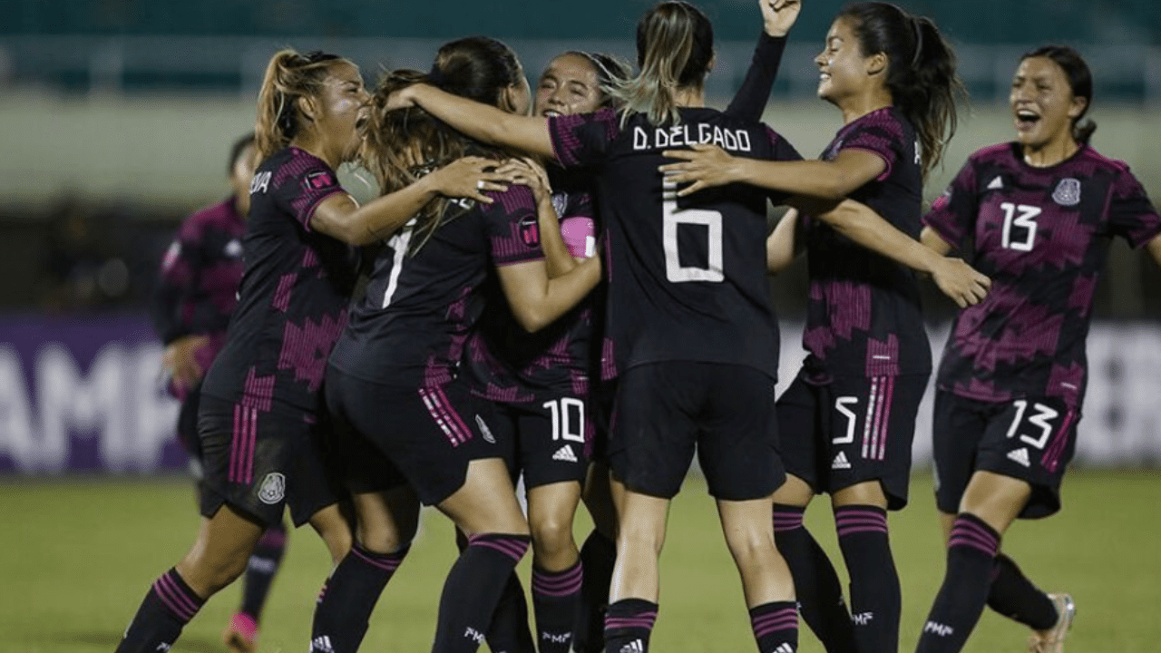 La evolución del futbol femenil - RexNews