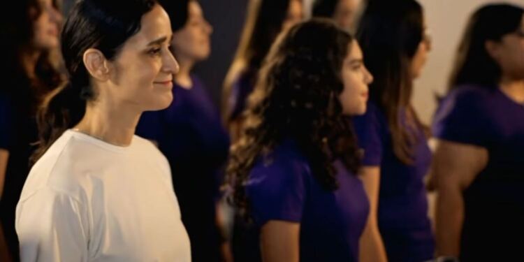 La niña futbolista: canción de Julieta Venegas para el Mundial - RexNews